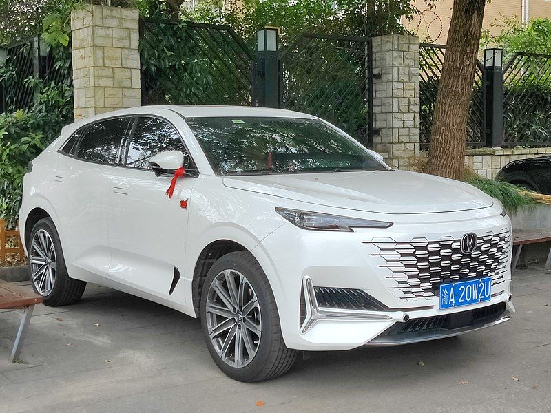 ChangAn UNI-K iDD 1.5T (282 CH) Plug-in Hybrid Automatic